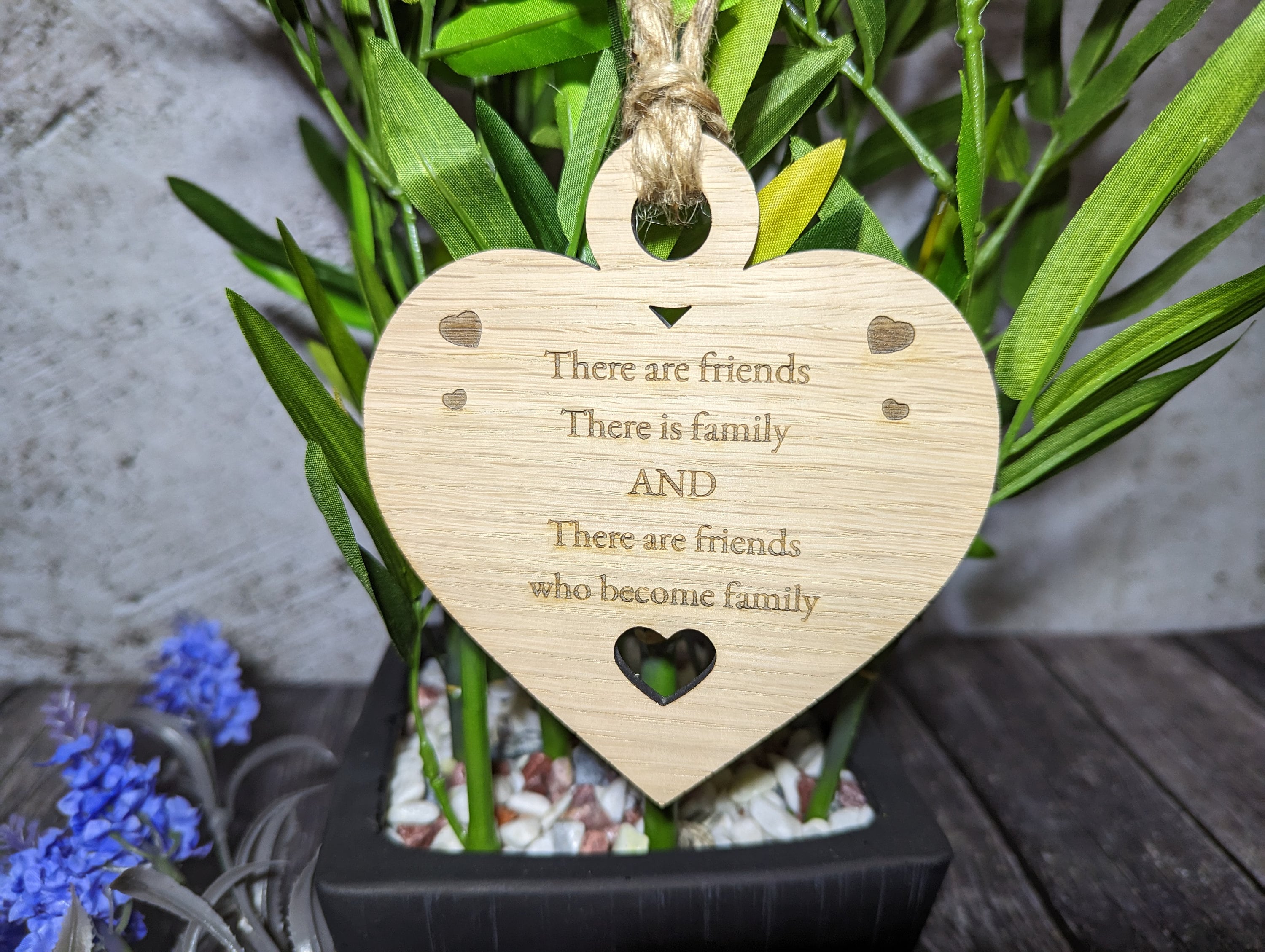 Friends Heart Shaped Sign - Oak, Choice of Quote – CherryGroveCraft