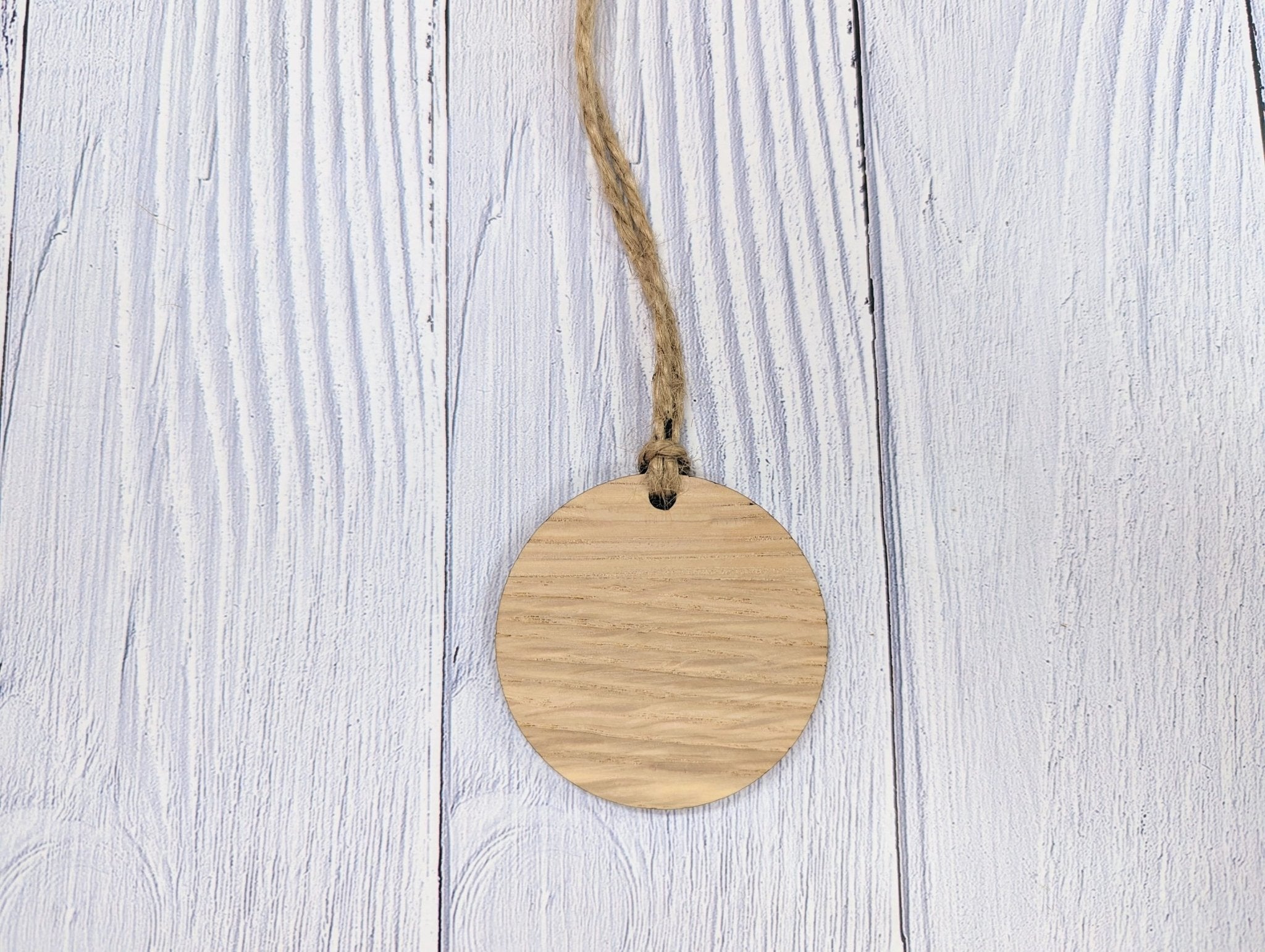 Personalised Oak Veneered 'Happy Christmas' Gift Tag: Rustic ...